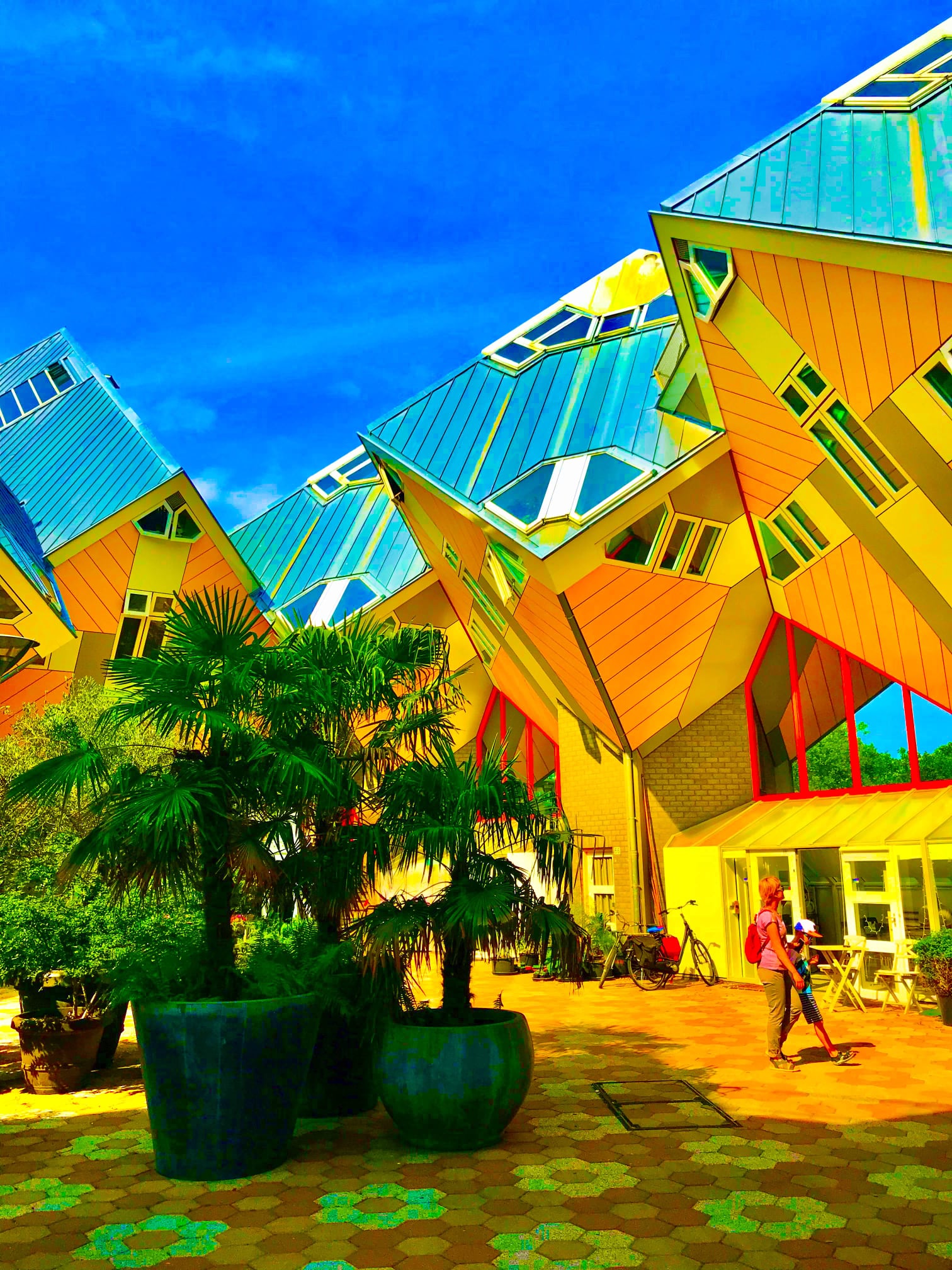 These funny little “cubic houses” of Rotterdam (NETHERLANDS) - Histambar