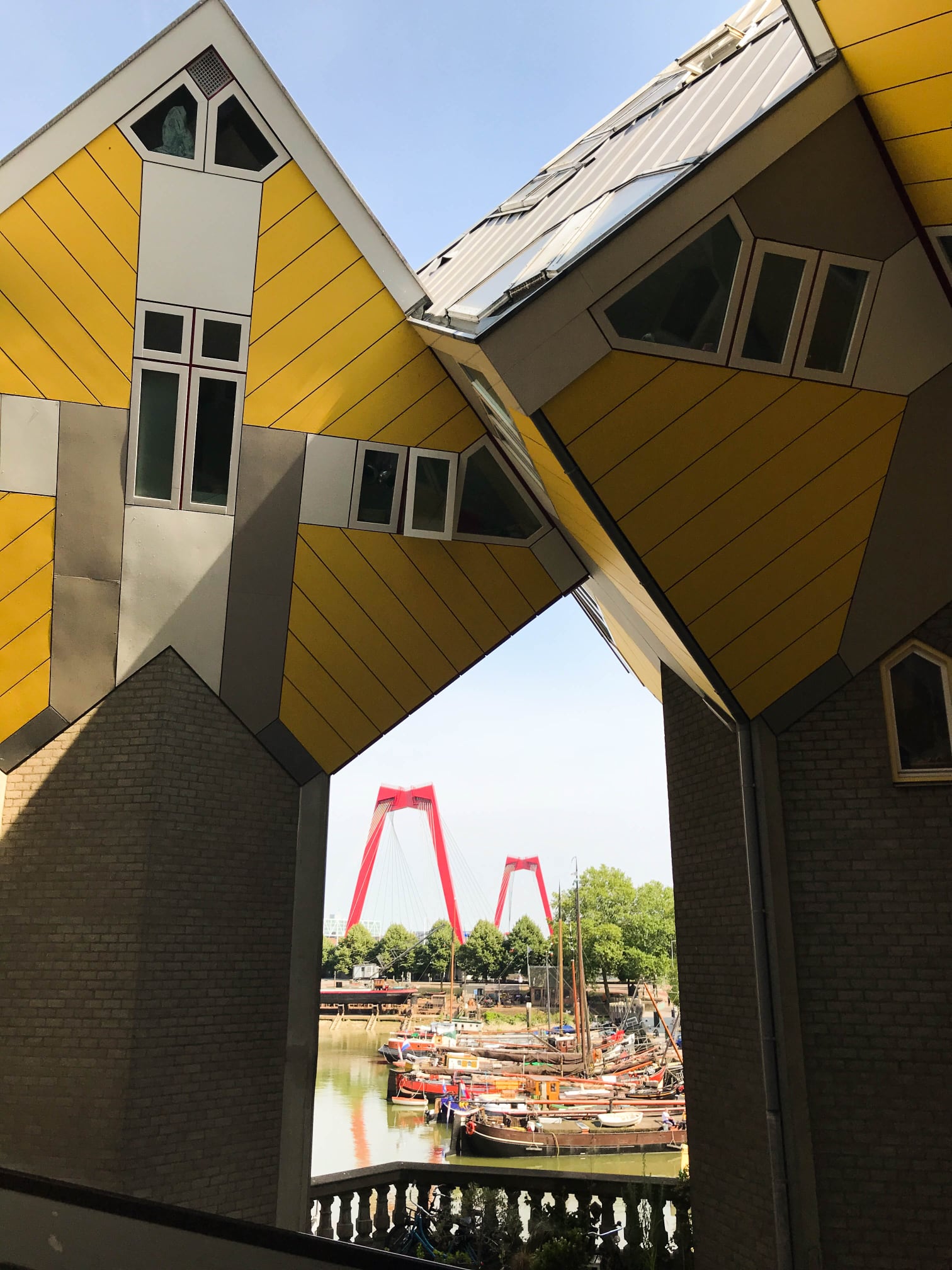 These funny little “cubic houses” of Rotterdam (NETHERLANDS) - Histambar