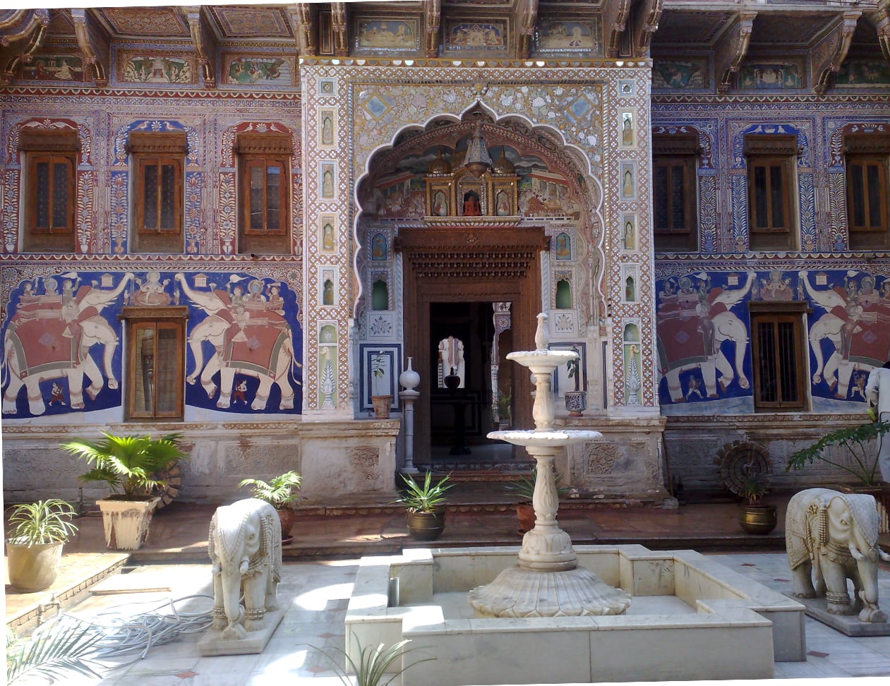 Grandeur and decadence of the havelis of the Shekhawati (INDIA) - Histambar