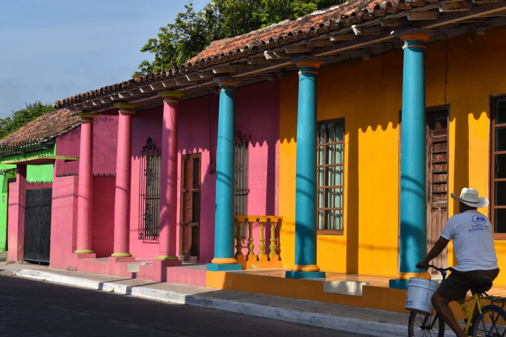 Tlacotalpan, the rainbow city. - Histambar